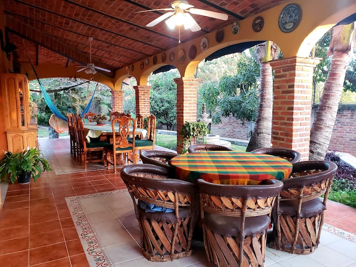Casa Estilo Mexicano Con Alberca Privada - Michoacán
