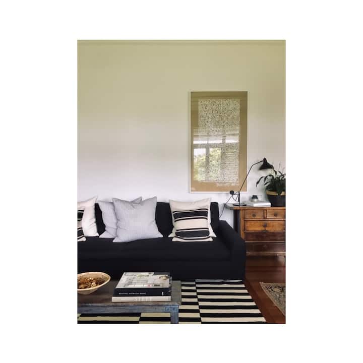 *Napier Hill Escape* ~ Country Living In The City - ネーピア
