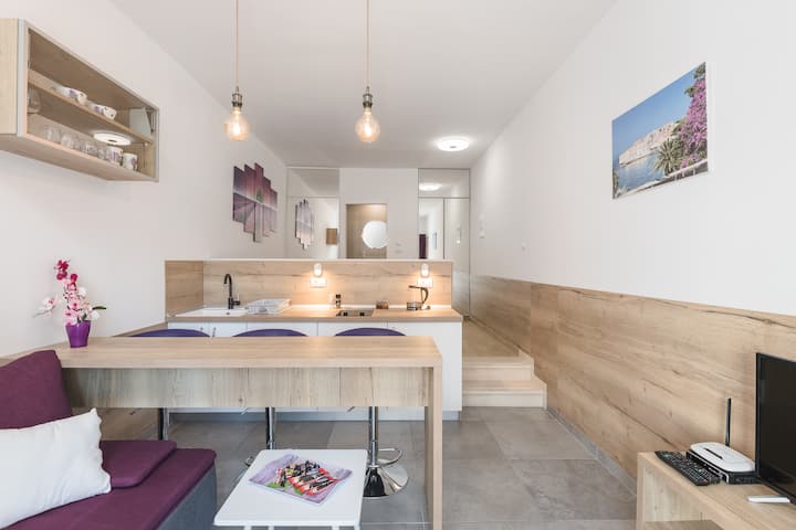 Stylish Abc Studios/central Location/sleeps 9-12/ - Dubrovnik