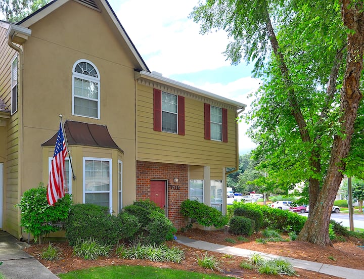 Renovated House In Kennesaw - Kennesaw, GA