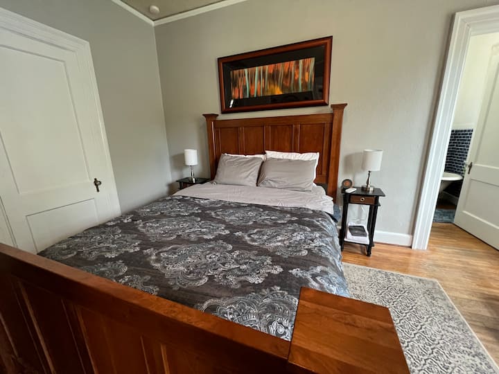 Historic Mansion's Private Apartment Quarters - 록 힐