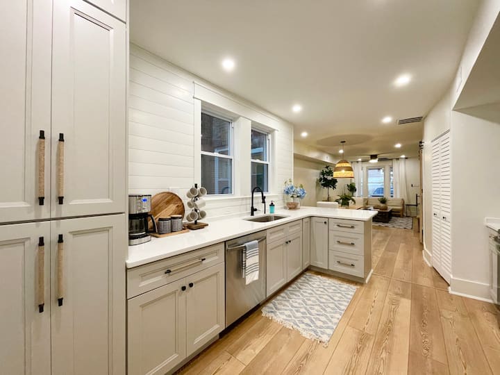 Beautifully Renovated Home In The Heart Of Ventnor - Ventnor City, NJ
