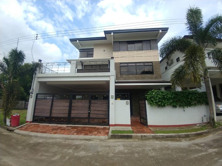 하나풀빌라 / 편안하고 안전한 빌라 / 클럽하우스 도보 1분 - Angeles