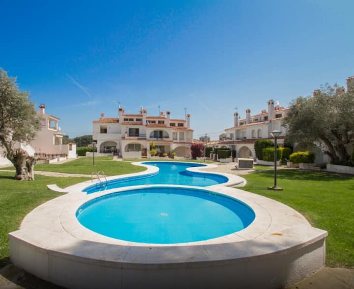 Casa Con Jardín Y Piscina En Zona Muy Tranquila - Costa Brava