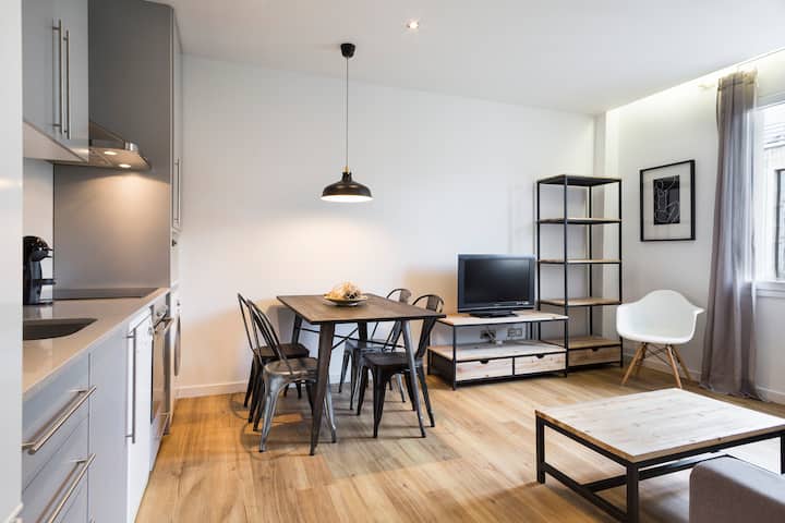 City Center Apartment With All The Comforts - برشلونة