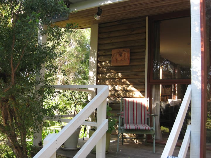 Satis Beach House, Great Ocean Road
Linen Provided - Fairhaven