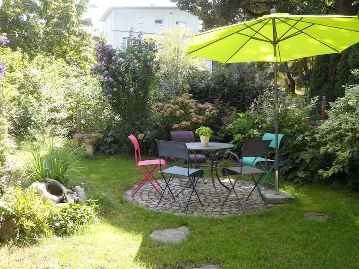 Gartenzimmer Vauban: Grün, Modern, Zentral (Ez Ii) - Freiburg im Breisgau