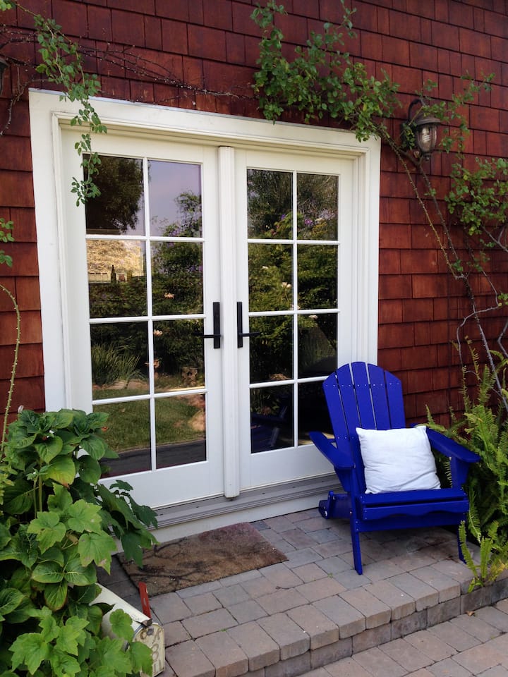 Secluded, Private Garden Cottage - Marin County, CA