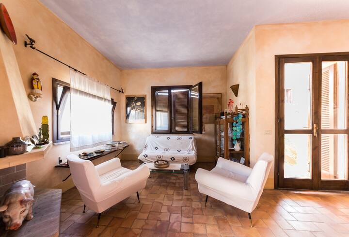 La Maison Du Vent - Grande, Pour 6 Personnes - La Maddalena