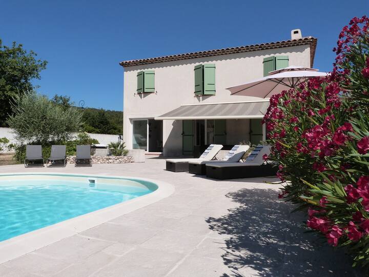 Bastide (Piscine Chauffée D'avril à Octobre) - Nans-les-Pins