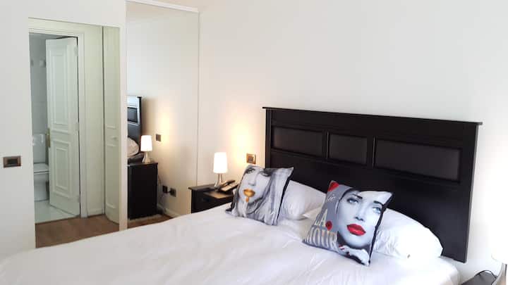 Uptown+metro Costanera Center 2adult + 1child - Santiago, Chile