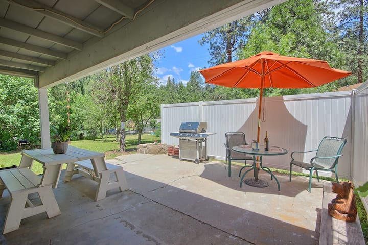 Yosemite Hotspot Cottage 1gb Fast Wi-fi! - Oakhurst, CA