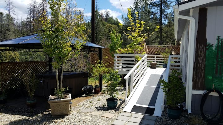 Yosemite And Bass Lake Getaway With Hot Tub - Bass Lake, CA