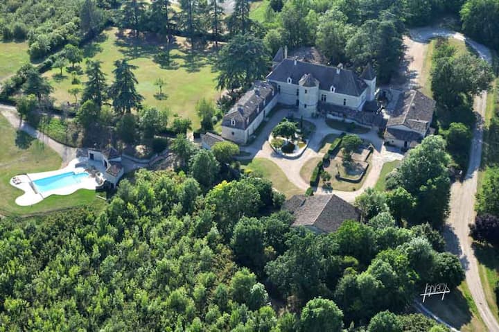 Château 14ème Près Bergerac - Lauzun