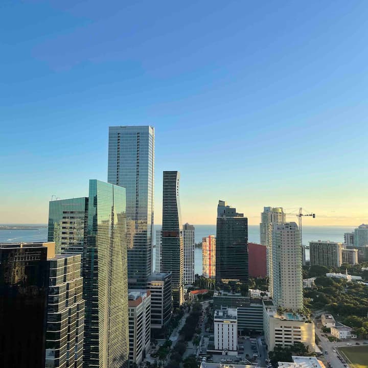 Fabulous 2 Bed 2 Bath Condo W. Killer Views - Miami, FL