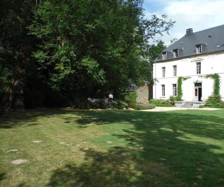 Grande Maison Familiale De Charme - Neufchâteau, Belgique