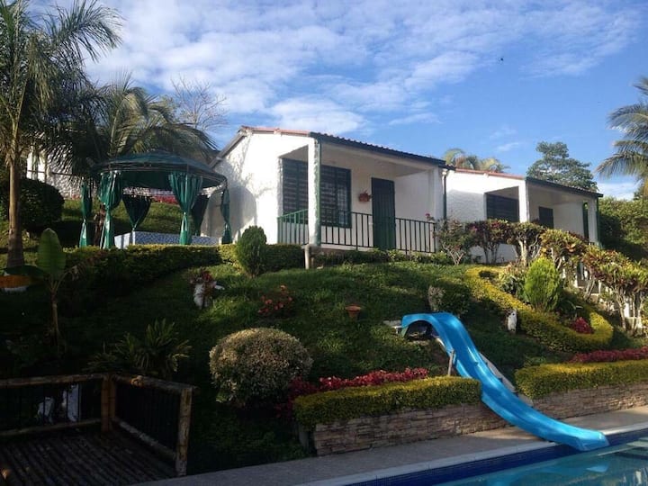 Finca En Medio De Montañas Colombianas Con Wifi - Villeta