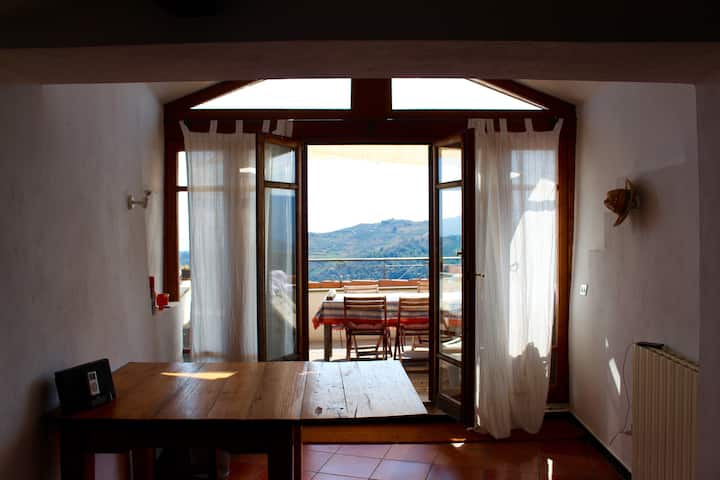 Silent And Relaxed Apartment - Bordighera