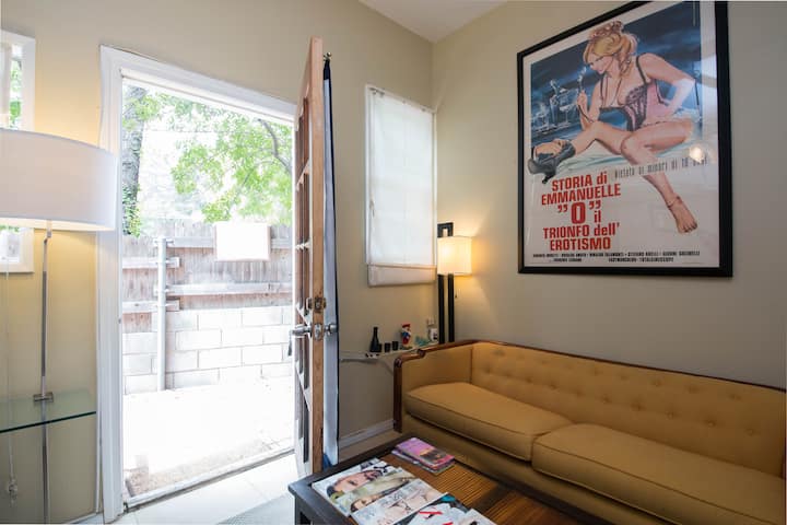 Hollywood Hills Guest House - Los Angeles, CA