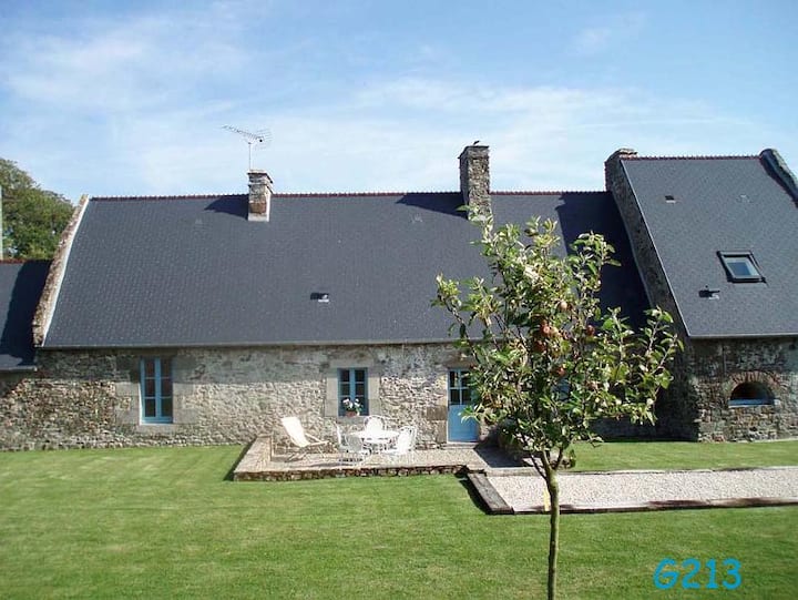 Charming Stone House Near The Beach With Bikes - Gouville-sur-Mer