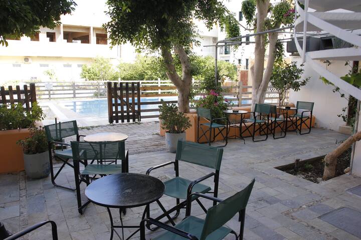 Athina Inn - Koutouloufari