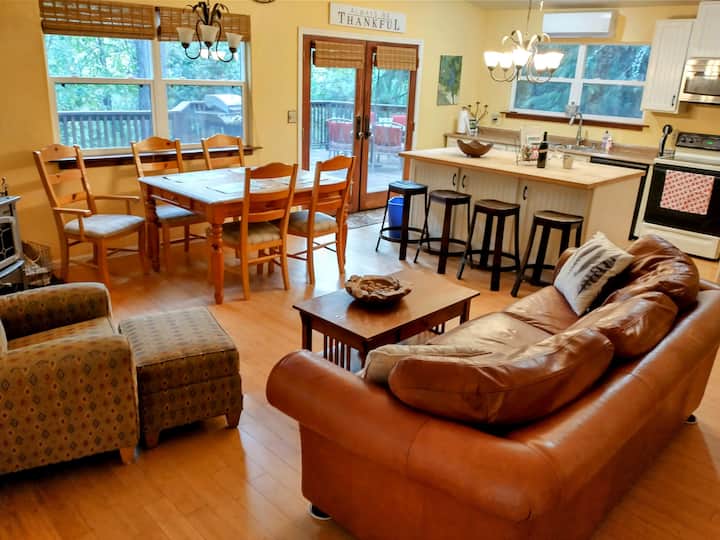 Forest Garden, An Adventure Cabin In Apple Hill - Placerville, CA