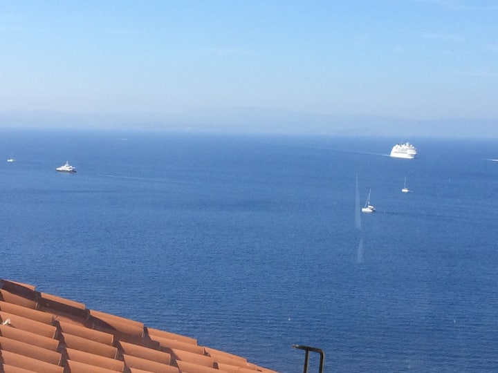 Vue Panoramique Sur Mer Et Sardaigne - Bonifacio