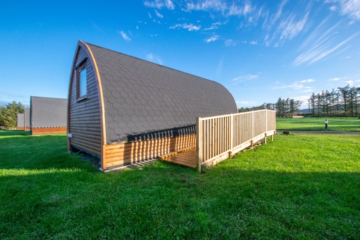 Glampio Coed Glamping - Porth Ysgo Pod - Aberdaron