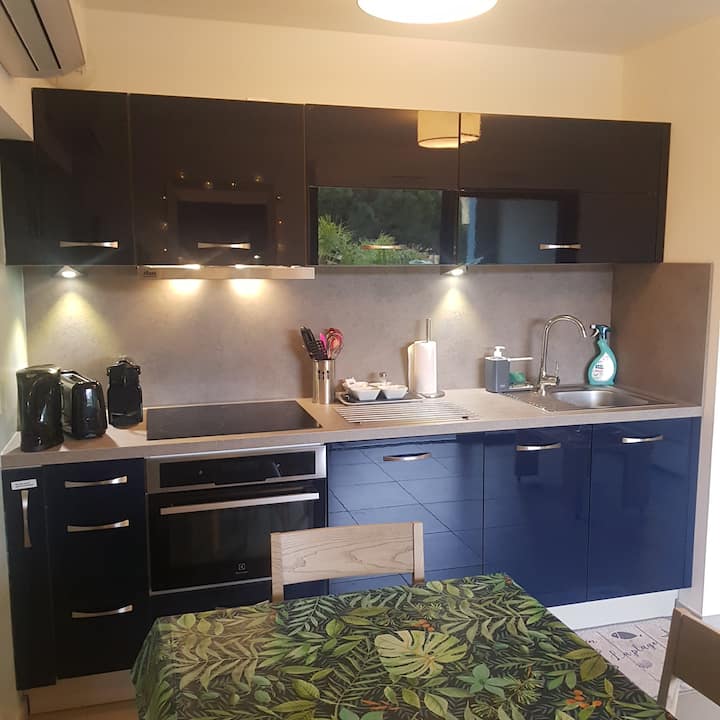 23b Grand T1, Patio, Garage, Piscine, Plage 400 M - Bormes-les-Mimosas