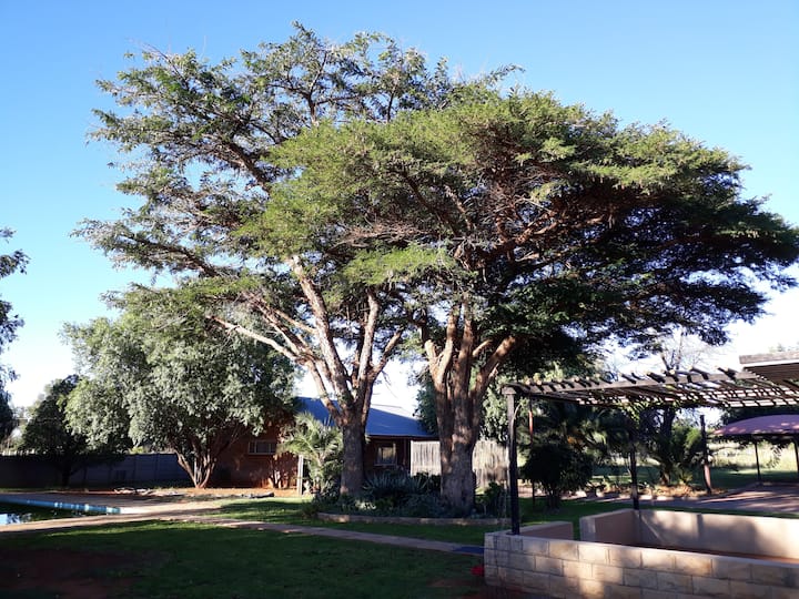 Wildelied Bfn Groenvlei Self Cater Country Stay - Bloemfontein