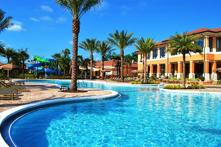 Resort Living 4 Bed 3.5 Bath Townhome - Lake Buena Vista, FL