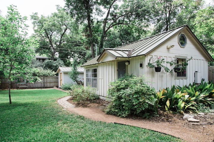 The Studio At Avenue B - Austin, TX