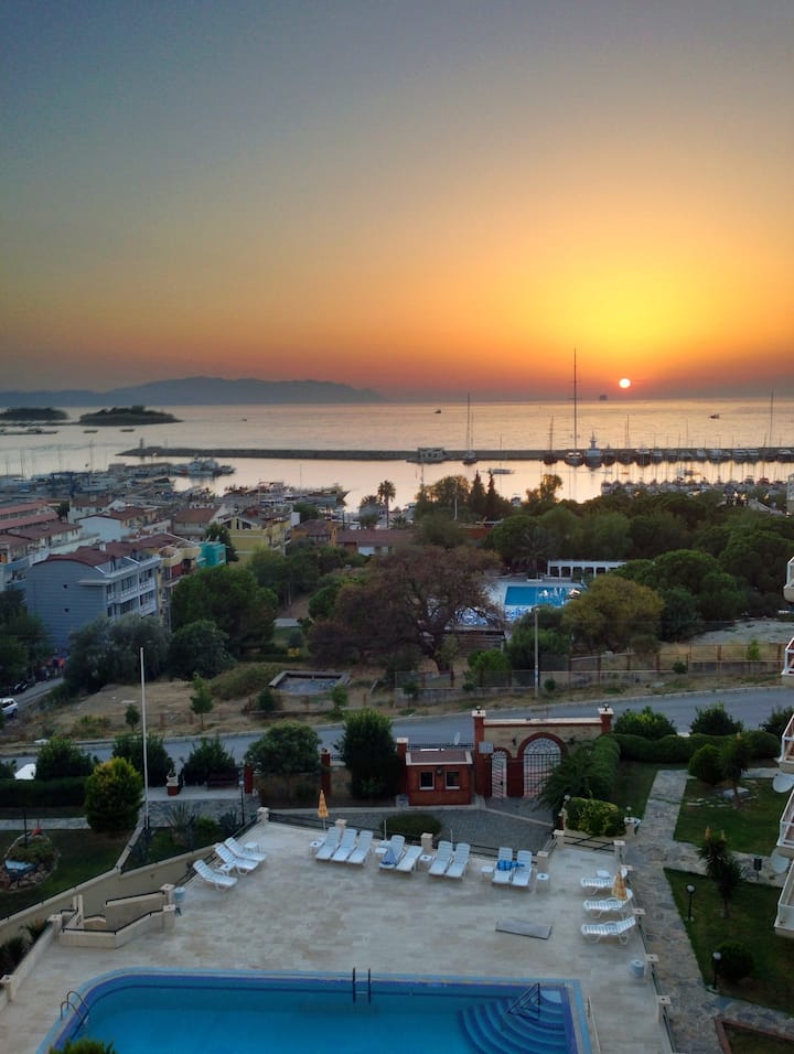 Condo With An Amazing View And Pool - Kuşadası