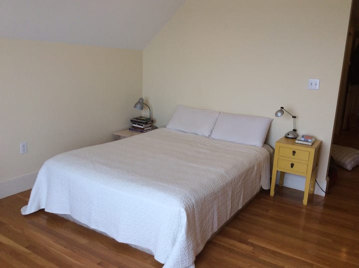 Water View Bed And Bath - Salem, MA