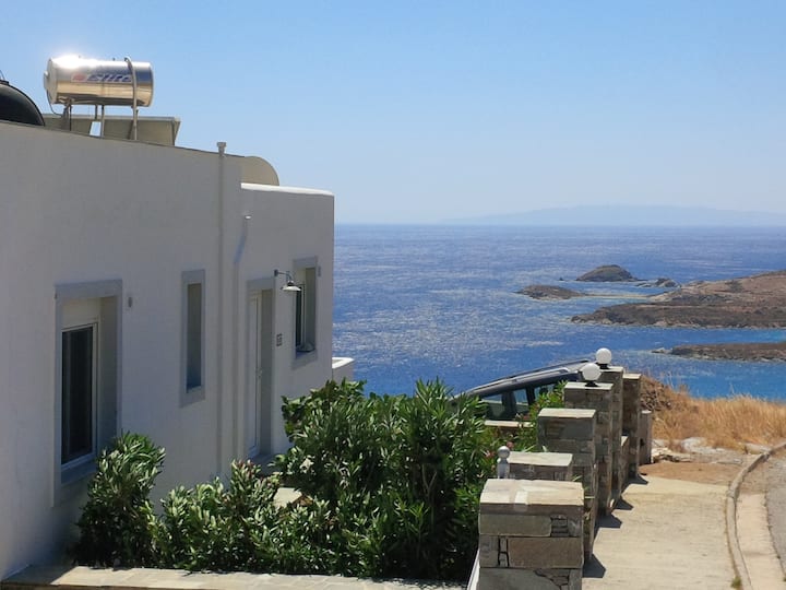 Home By The Sea - Marmari