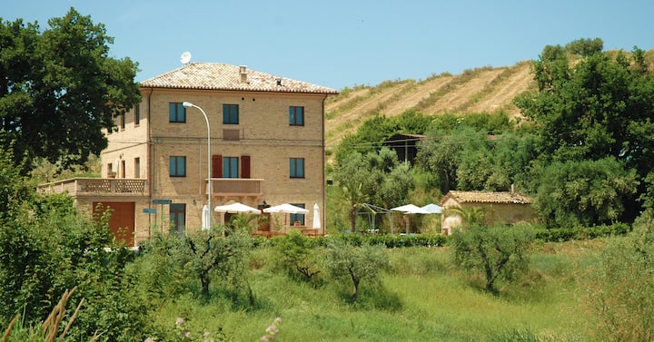 Apartment Among Breathtaking Hills! - Grottammare