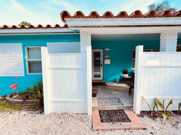 ~Cozy Florida Beach House~ - Fort Lauderdale, FL