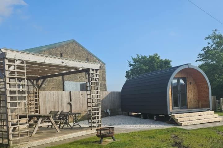 Rural Retreat In Peak District National Park Hills - Derbyshire
