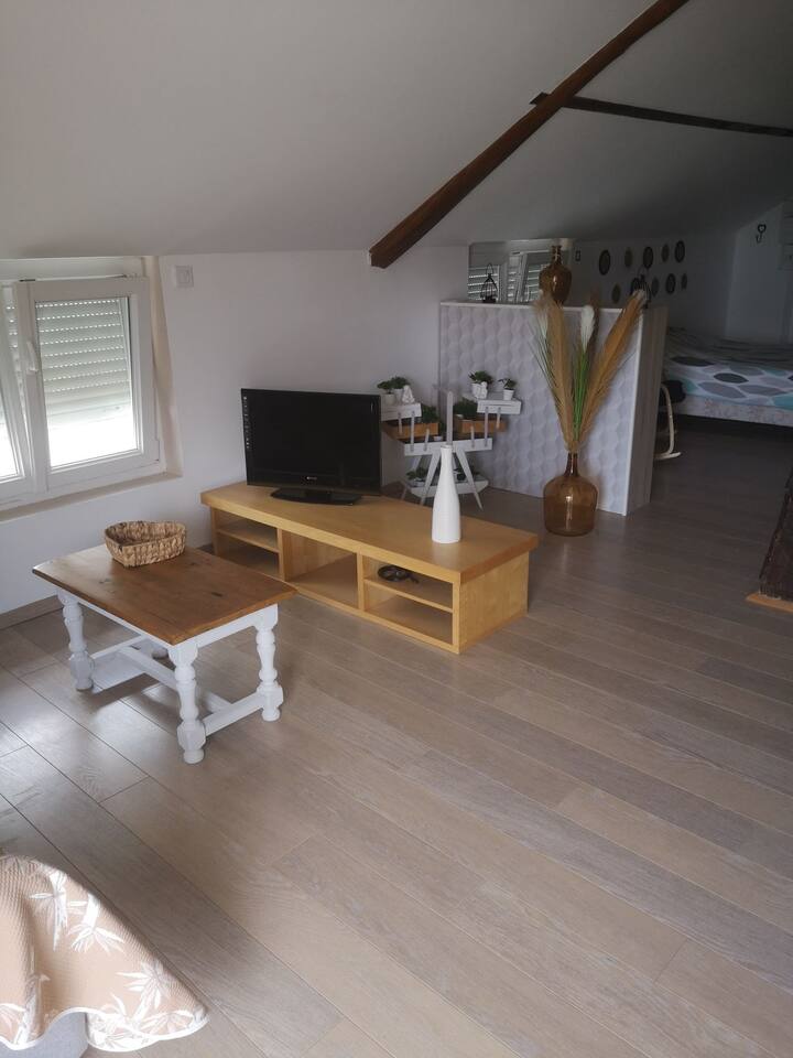 La Dépendance 
Studio Au Calme à La Campagne. - Yonne