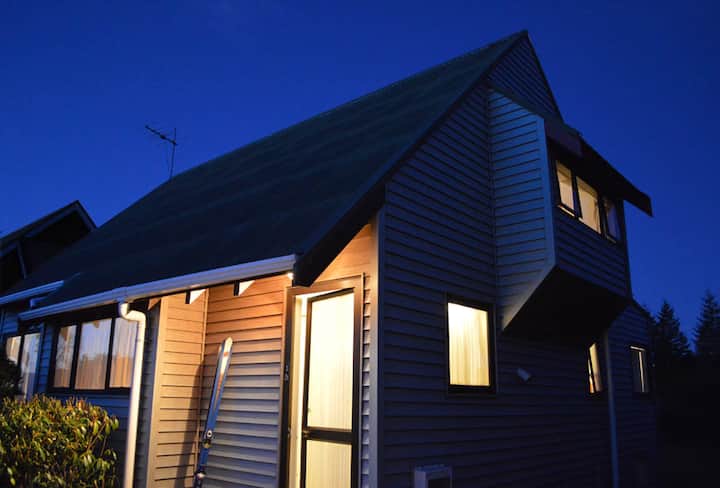 National Park Chalet -  Scottbase - Mount Ruapehu