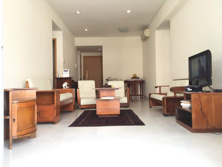 Master Bedroom With Pool View - Singapore