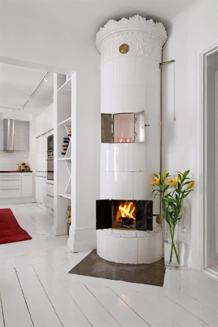 Gorgeous Apartment With Balcony In 1885 Building - Stockholm