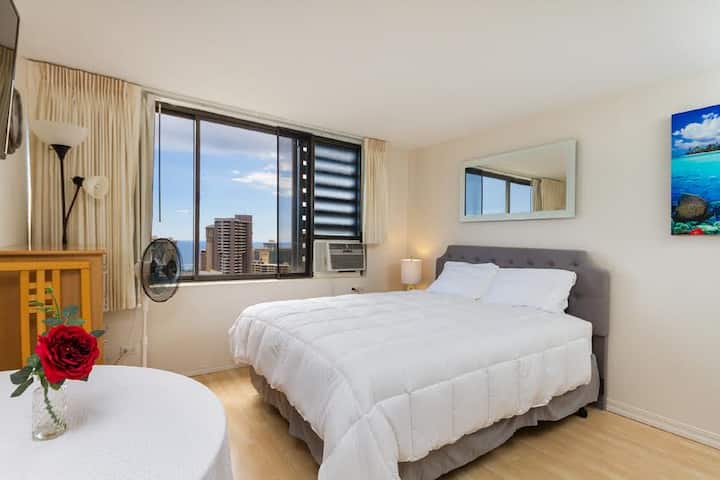 Full Ocean View Unit Waikiki Condo Kitchenette - オアフ島, HI