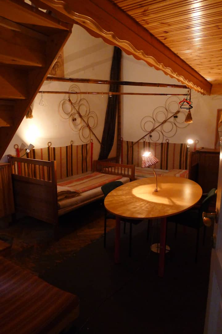 Two Beds In A Six Bedded Ensuit Dormitory. - Budapest