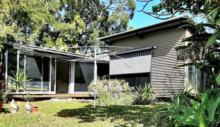 Rare Tranquil Oasis - Enoggera Dairy - Brisbane