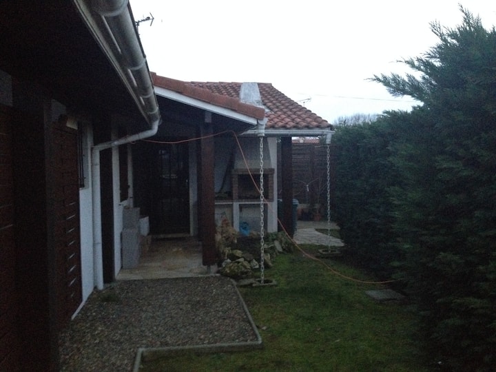Maisonnette Avec Jardinet Privé - Mont-de-Marsan