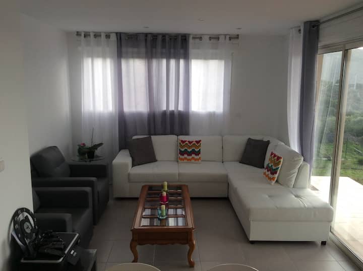 Face à Un Site Remarquable 6 Personnes - Corsica