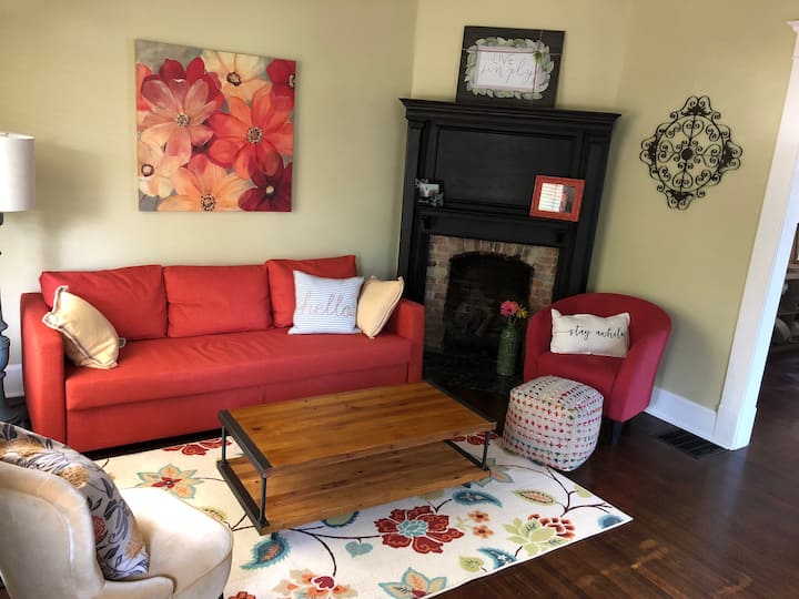 Cozy Holy Cross Duplex Minutes From Downtown Indy - Indiana