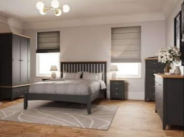 Spacious/quiet 
Accommodation - Tarporley