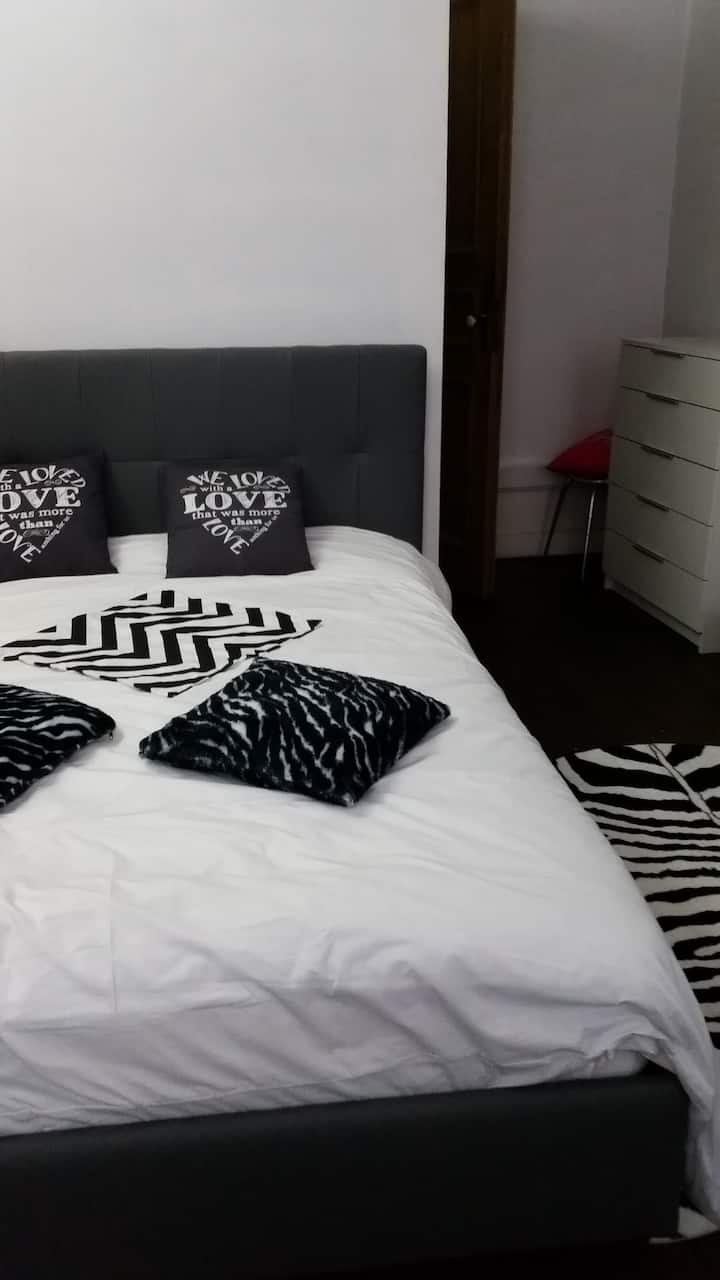F2 Blanc Et Spacieux Centre Ville - Avesnes-sur-Helpe